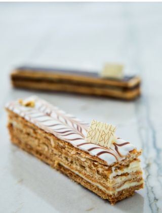 Chez Bon Bon | Bakery & Desserts - Fontainebleau Miami Beach